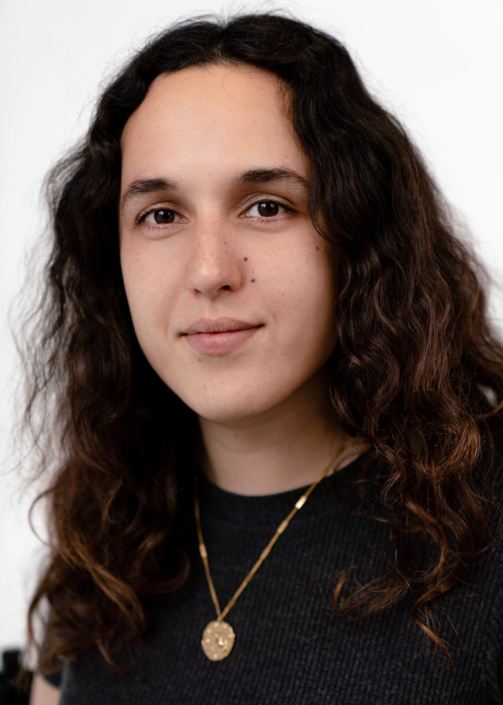 Dea Gjinovci - Film Independent